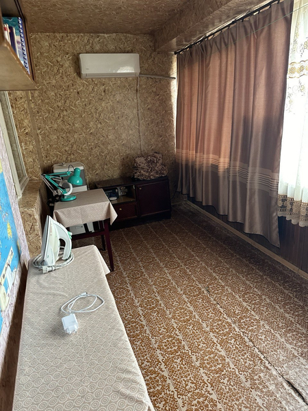 Продаю трёхкомнатную квартиру на Ц-2.