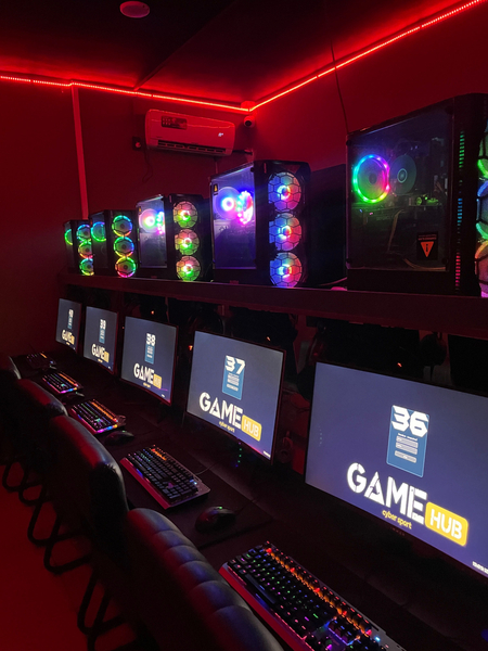 GameHub nomli game club sotuvda