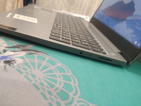 Noutbok Lenovo ideapad 3 15IGLo5 Holati idyal