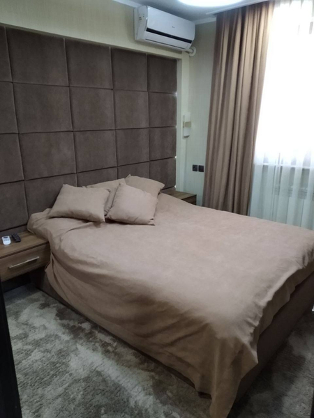 Аренда квартиры в центре Ташкента Ойбек 2/7/9. 65м²