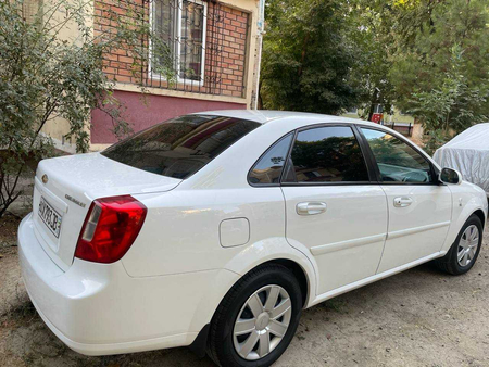 Chevrolette Lacetti 2012 1.8