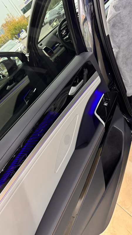 Volkswagen ID6 pro yangi 2023