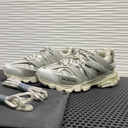 Balenciaga track