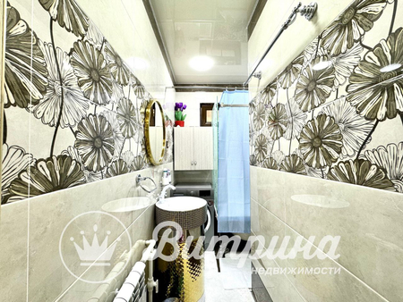 Срочно Продается 4 ком квартира Яккасарайский район