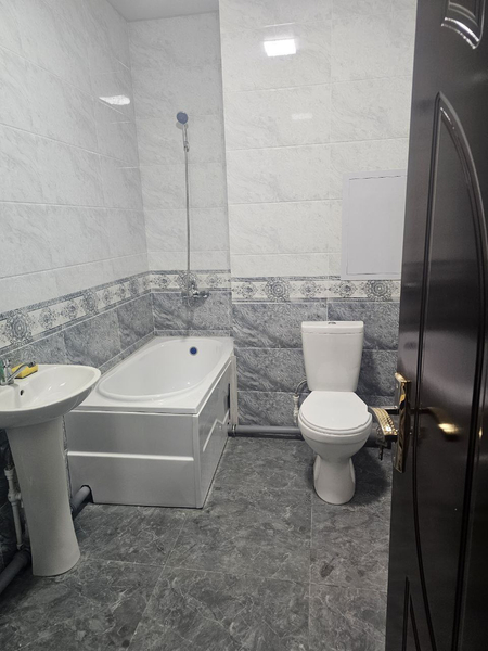 Ижарага квартира Водник 1 хонали навастройка оилага
