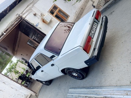 Lada 2107 narxi kelishiladi