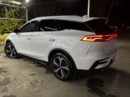 BYD Tang Ev 730 км
