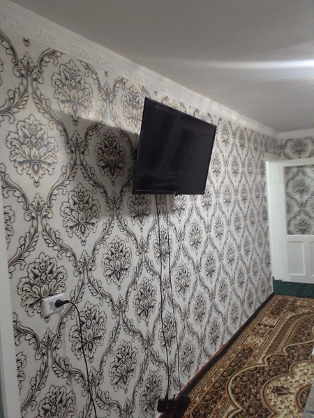 Fargona sh, Kalenskiyda 2 xona uy sotiladi. 24.000$