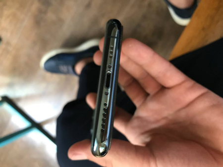 Iphone 11 pro LLA 64 GB