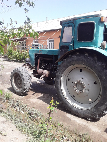 T40 трактори сотилади