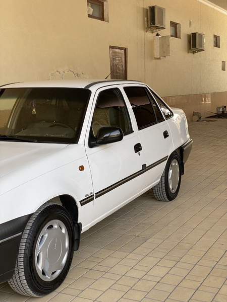 Daewoo Nexia 1 sons .1.5 tramblerr xolati ideal srochna sotiladi.