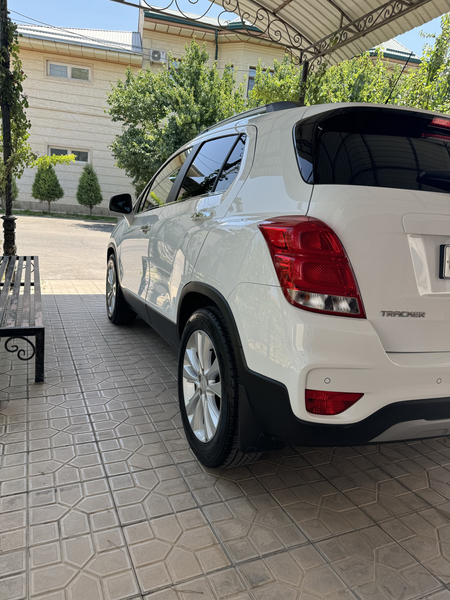 Tracker oq a/t ideal sostoyaniya 71.000 km yurgan bir qol