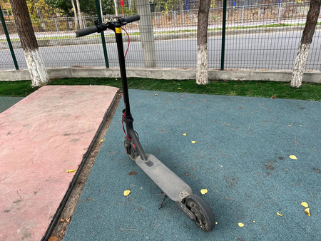 Elektron samokat Xiaomi electric scooter 3 lite.   Srochno !!!