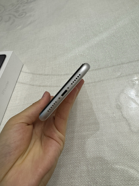 Iphone xr    64 GB