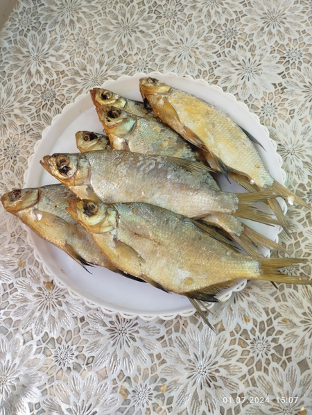 Копчёная рыба, лещ средний
