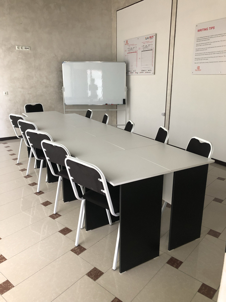 Продаются Парты и стулья