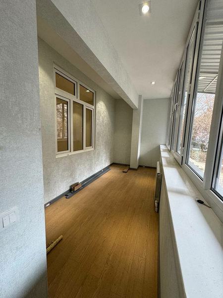 Ю-абад 4 4/1/4 Новый Евро ор-р Универсам  СРОЧНАЯ продажа