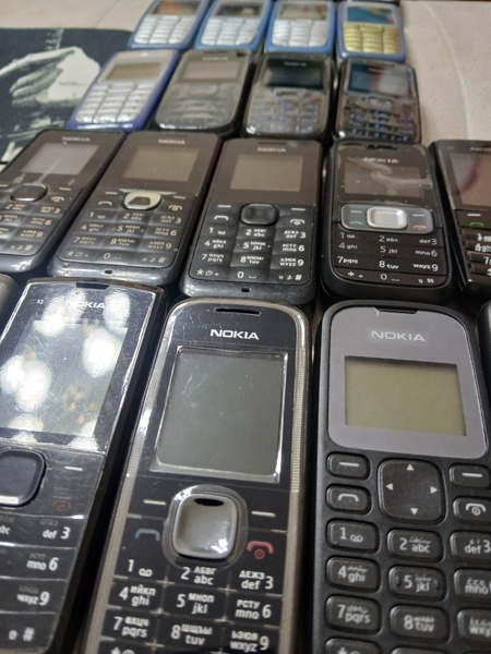 Assalom alekum Qadirdon Nokia telefonlar sotiladi
