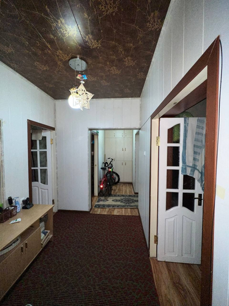 Продаю 3 ком 40 лет Пабеды 1 болкон 2×6