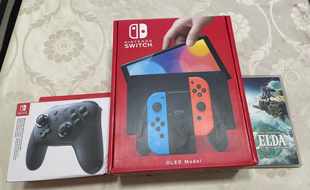Игровая приставка Nintendo Switch OLED