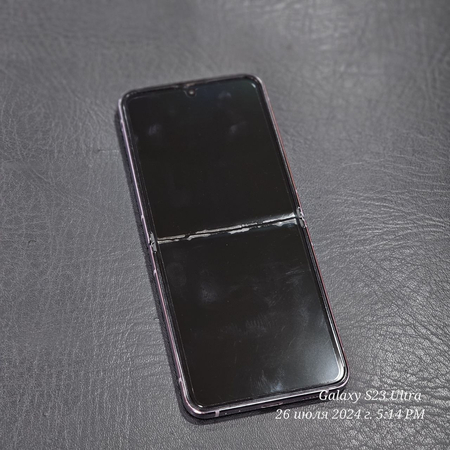Galaxy Z Flip4, 256GB хранилишеще, 8GB Память