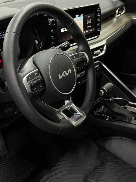 KIA K5 Prestige Special halol nasiyaga skidka narxda qberamiz