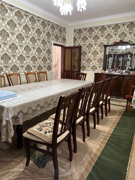 Продается дом 6 сотакак 7комнат.Кибрайксом районе ориентир Обл.ОВИР