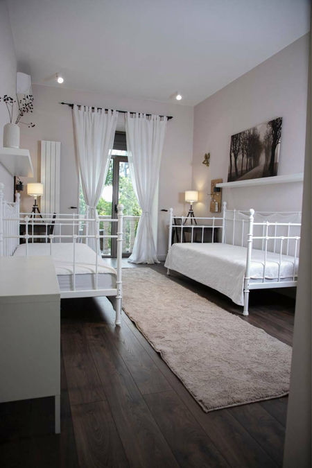 Продается своя 3-х комн.кв. 125 кв.м. На Ц-1.