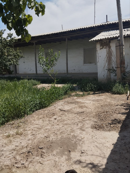 Ховли жой сотилади
