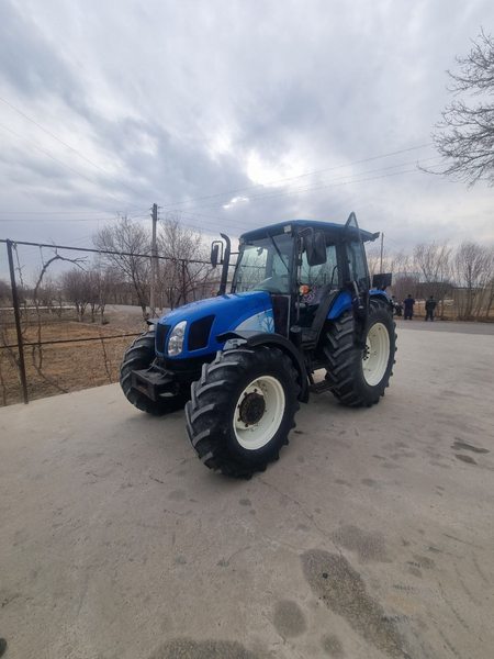 New Golland TL 100 a