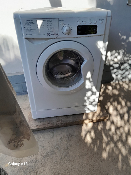 Стиральная машинка 6кг indesit