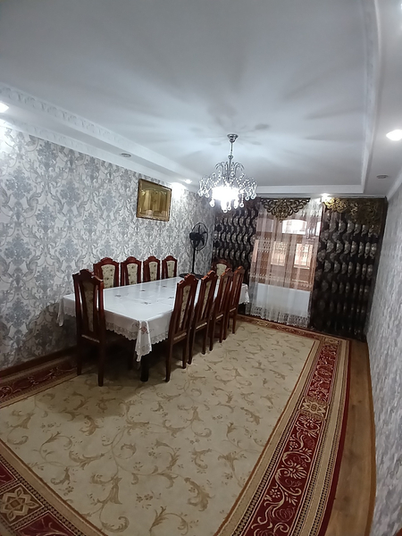 Уй сотилади 4 хонали 3 этаж 4 этажи дом 77 серия гиштли