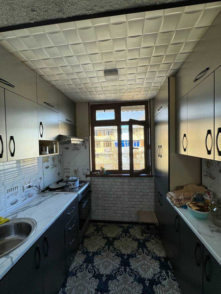 2 xonali 3-etaj 4 qavatli 
Panelni dom 
56m2