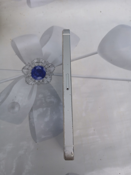 IPhone 5s passport kopiya beraman