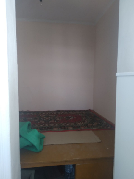 Продаётся Квартира 2х ком 4 этаж в Янгиюле на Артыкова