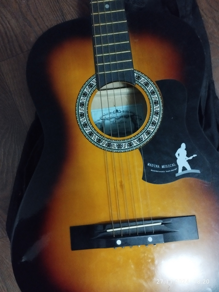 Gitara гитара satiladi taza gitara 38 lik gitara