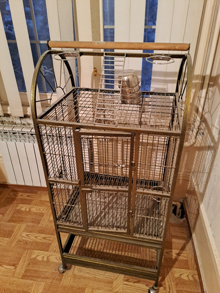 Клетка для больших папугаев