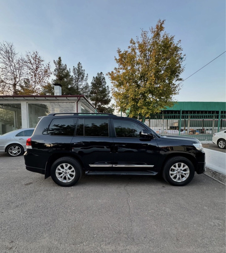 Land Cruiser 2019 4 litrli