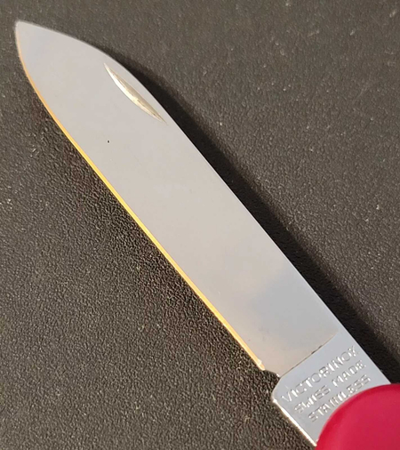 Швейцарские армейские ножи Victorinox.