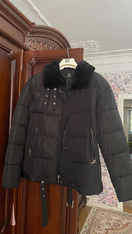 Каждая вещь по 150.000