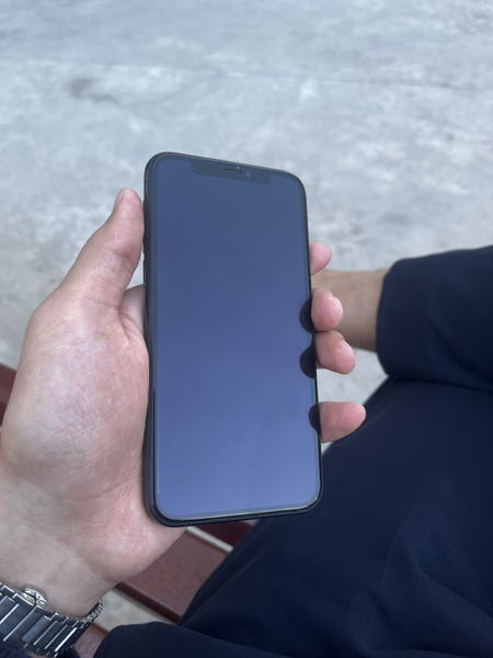 iPhone 11 pro srochni