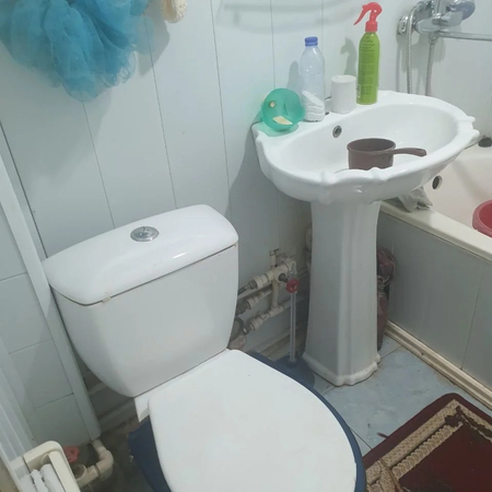 3 хонали 3 каватда 90м2
5 каватли янги гиштли дом
Манзил: Шарк. Гостро