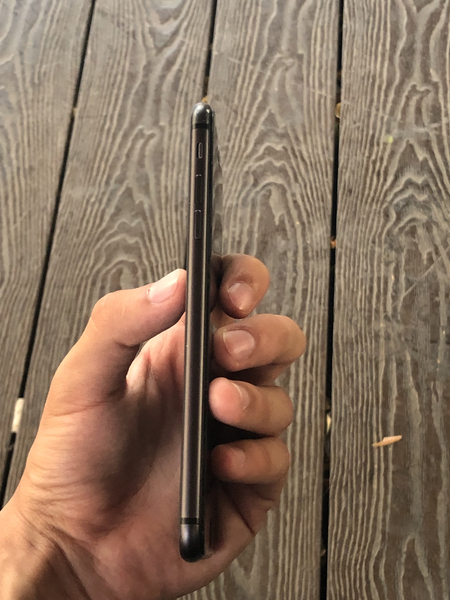 iPhone sotiladi 8+