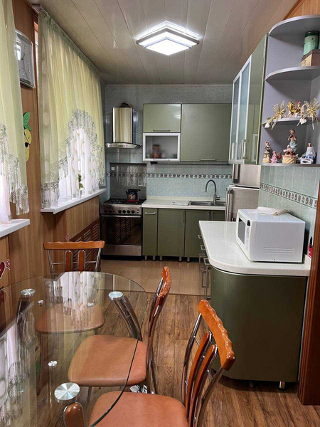 Дархан д/с Интеллект 77-серия 4-комнатная 1/4 100 м² ремонт обстановка