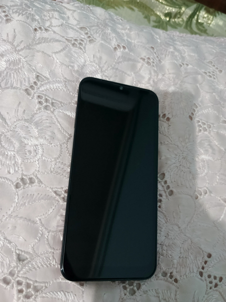 Android S 24 ultra. Xotirasi 1 terabayt