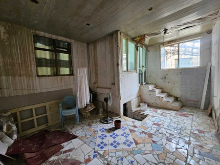1 xonali 40m² 1-qavat uy sotiladi