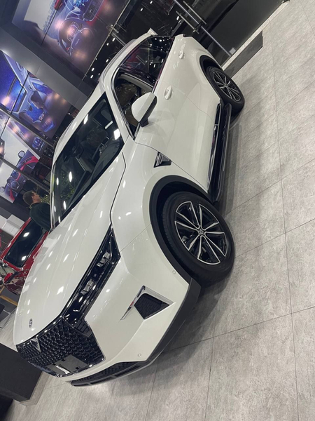 Venucia Star (Nissan) срочно сотилади!