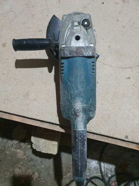 Makita balgarka 230talik orginali