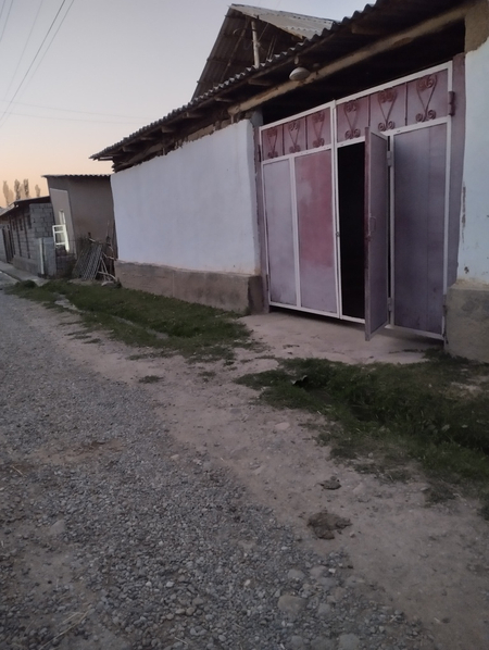 Uy sotiladi sroshna