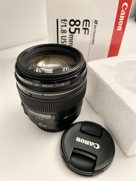 Canon 85mm f/1.8 объектив полный комплект